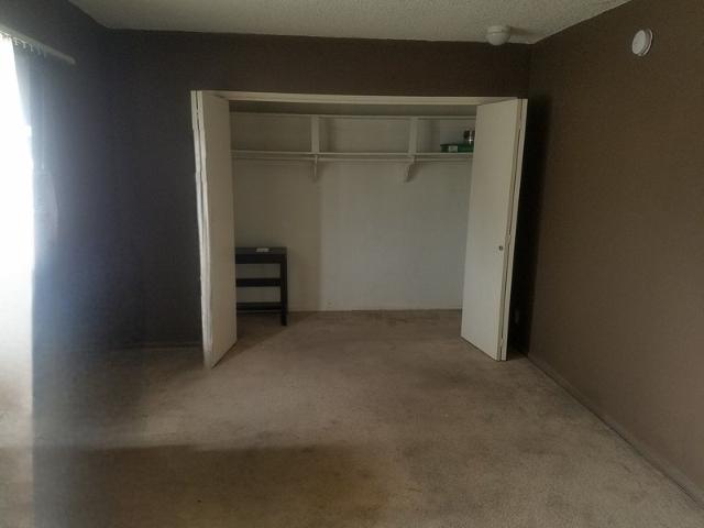 Private room w/ Own Bath for Reliable F or M