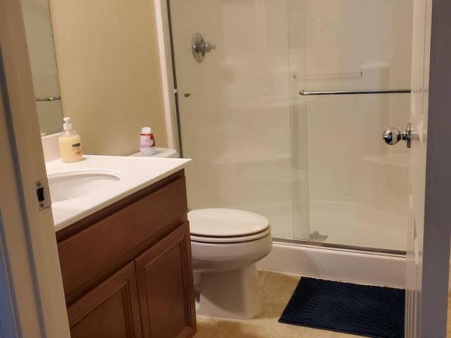 Private Room w/ own Bathroom
