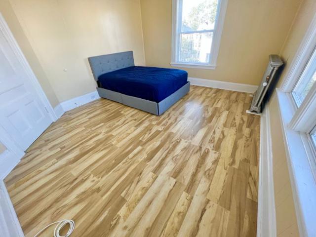 Private Room with ALL Utilites Included!
