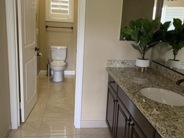 Private room with bath en suite bath