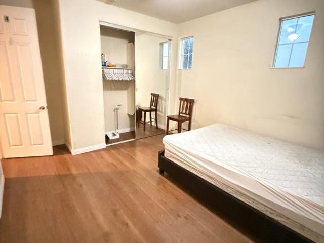 Private room with bathroom inside