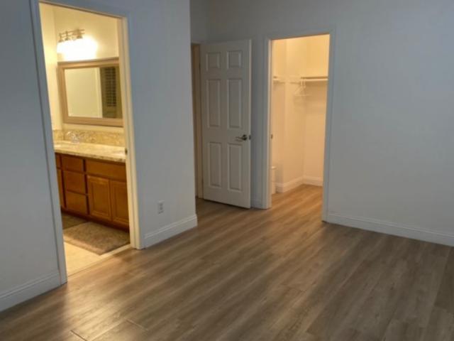 Private room with bathroom inside