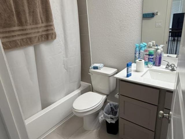 Prívate room with charged bathroom