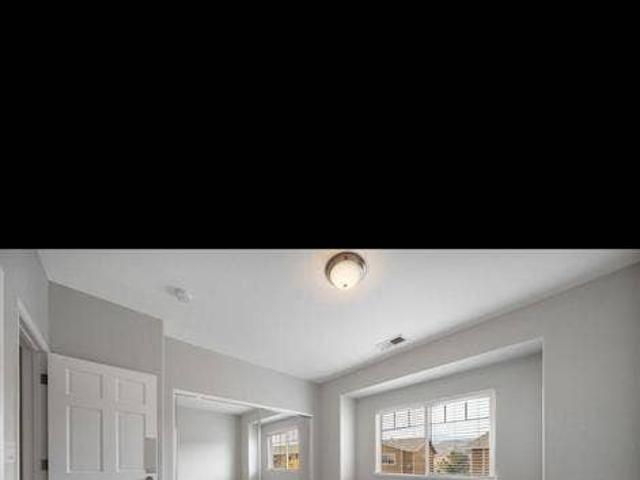 Private room with en suite bathroom
