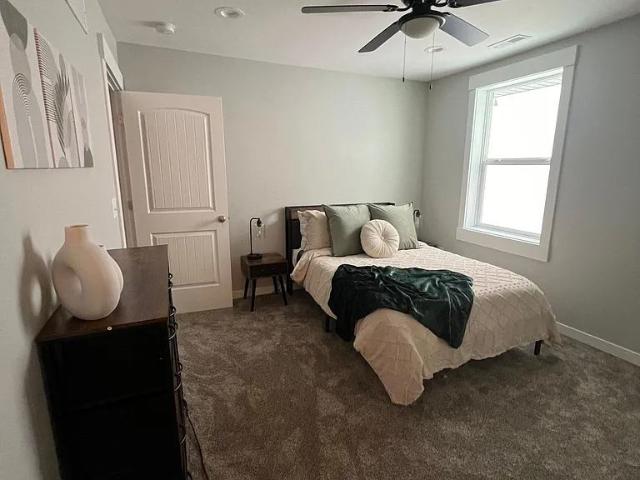 Private Room with Ensuite BathroomMonth to Month