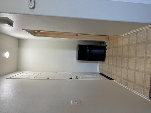 Private room with its own entrance & restroom