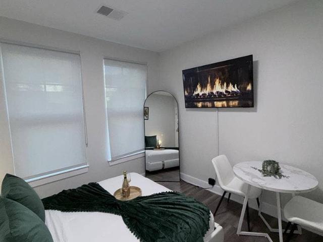 Private room with private bath