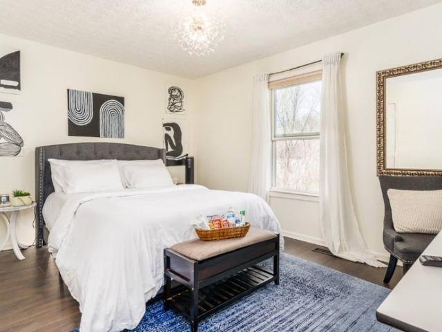 Private Room with Private Bath Available for Rent