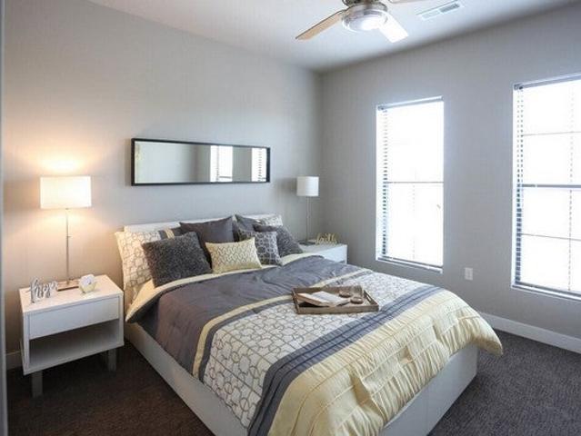 Private Room with Private Bath in Spacious 2BR
