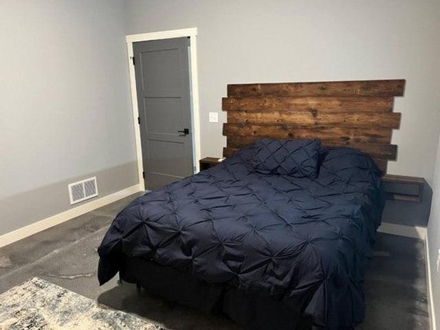 Private Room with Private Bathroom Available