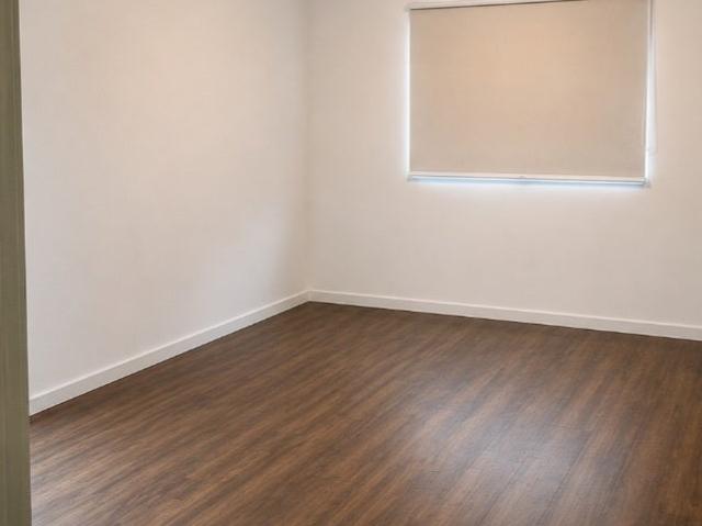 Private room with shared bathroom