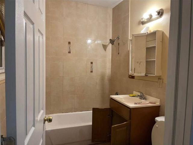 Private room with shared bathroom