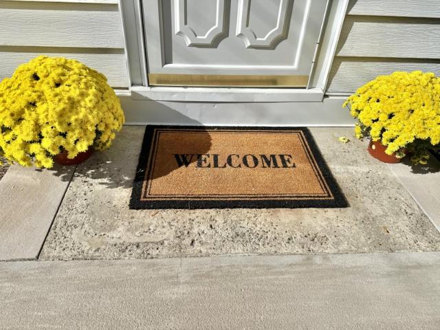 Private Room w/Separate Entrance–Utilities Incl