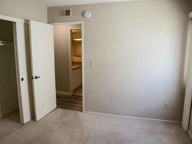 Private room w/shared bathroom
