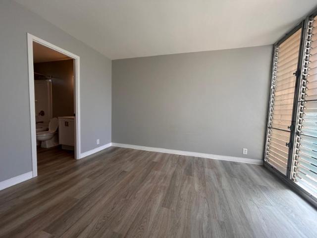 Private room to rent