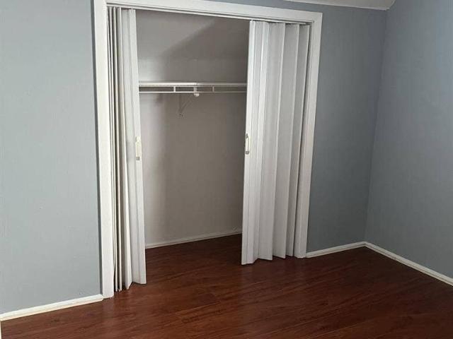 Private room upstairs /shared bath