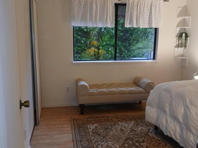 Private room utilities +Wifi included