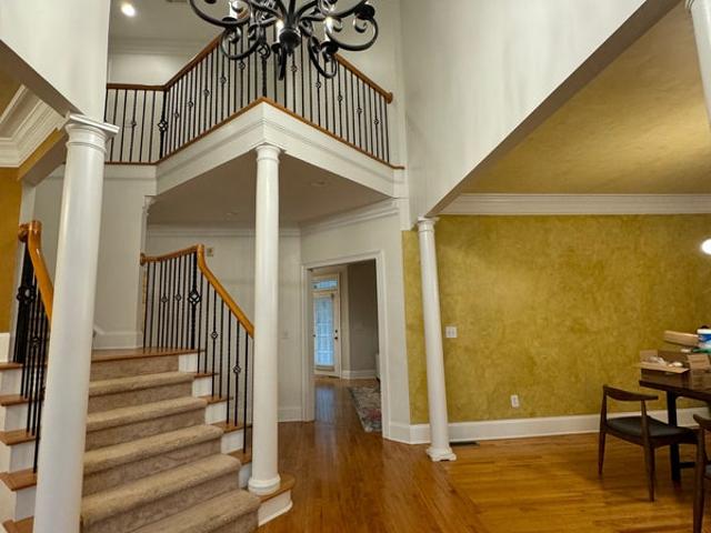 Private room/bath in Buford