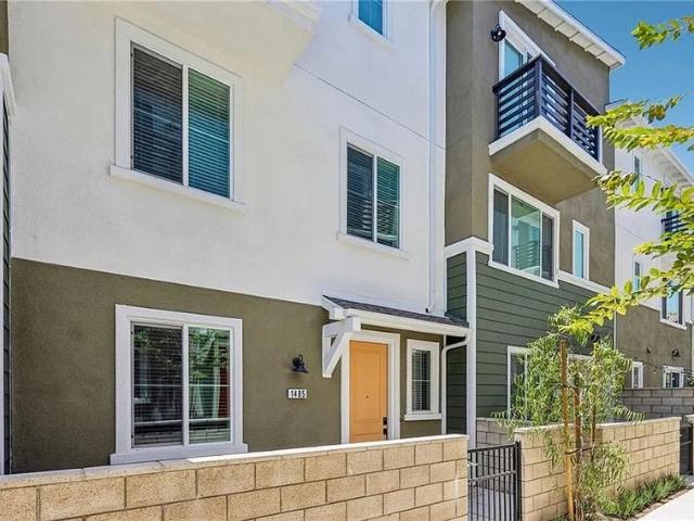 Private Rooms in Brand New Luxury Town House