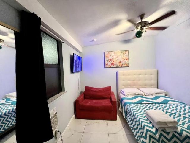 Private Studio Unit with Private Bathroom ️ AC Uni