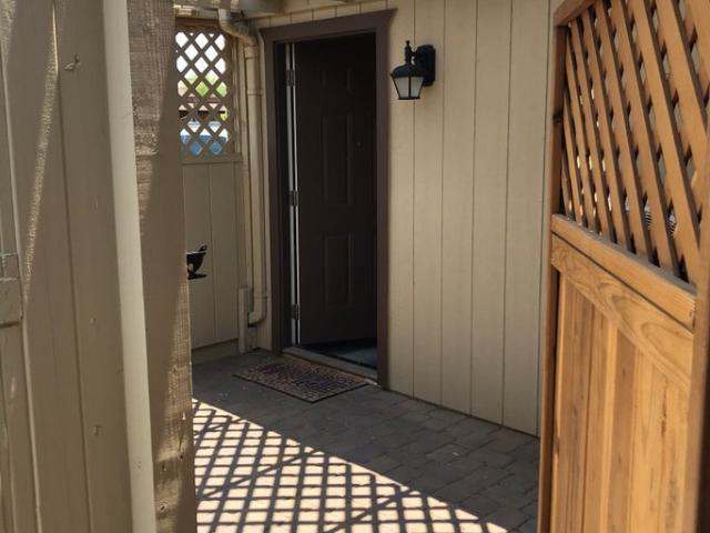 PRIVATE STUDIO UTILITIES INCLUDED, WASHER DRYER