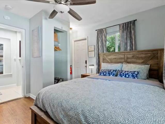 Private Studio Available Now | Private Entrance