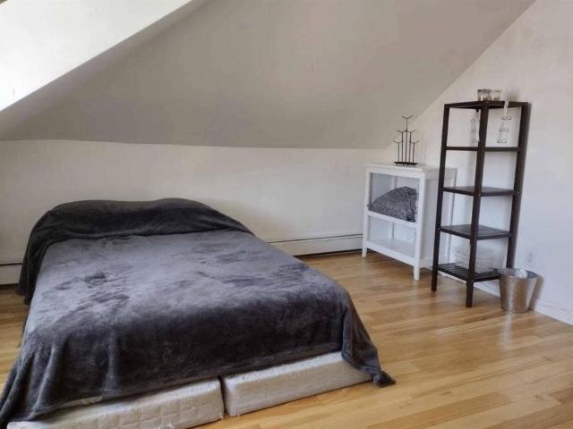 Private Studio, Sept. 1st Rental