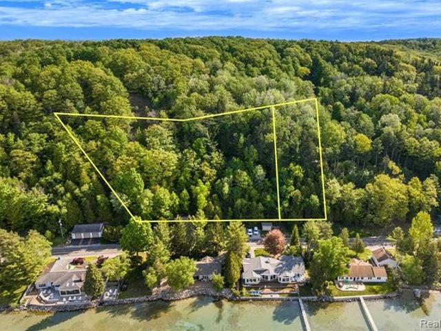 Private Spring Valley Dr, Lake, MI 49617