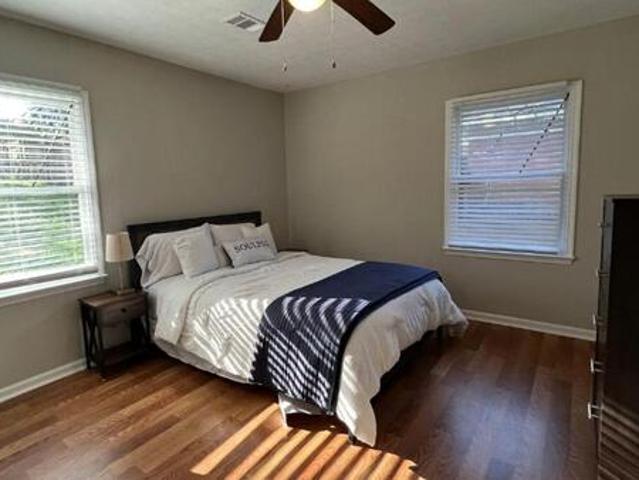 Private two bedroom home in North Columbus