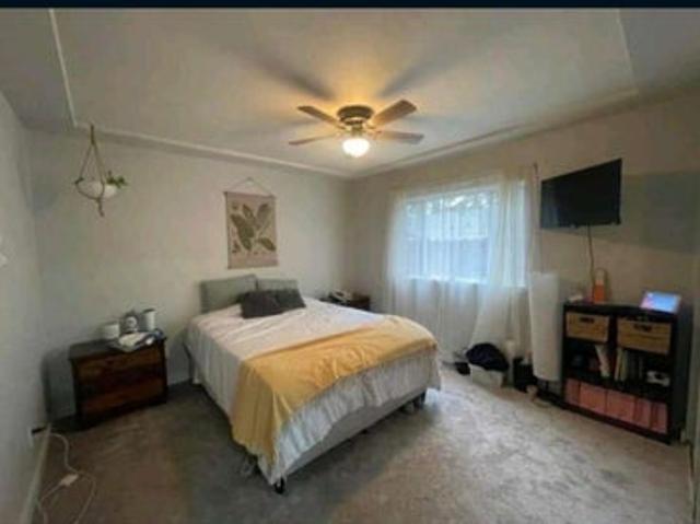 Private Tacoma room for rent