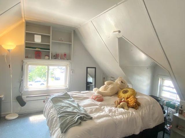 Private Top Floor w/ 2 Rooms + Private Half Bath