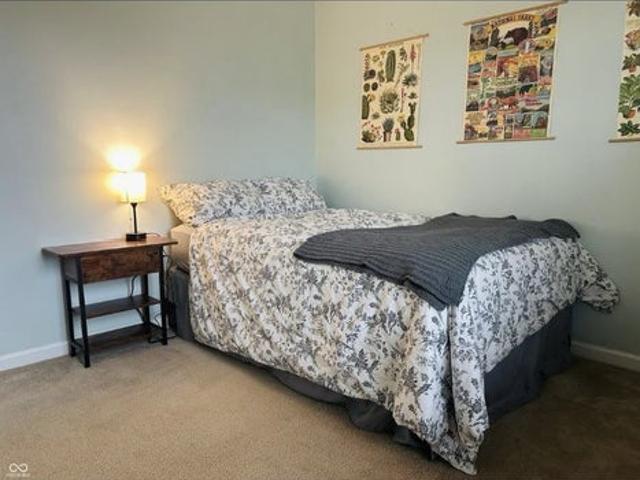 Private 1 Bed/1 Bath/1 spare room