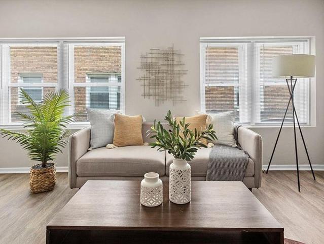 Private 1 bedroom apts in Westport! Steps to Main