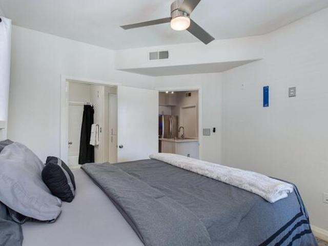 Private 1BR/1BA Condo with Pool Views – No Roommates