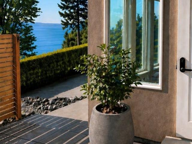 Private 1BR Apartment w/ Water View + Garage