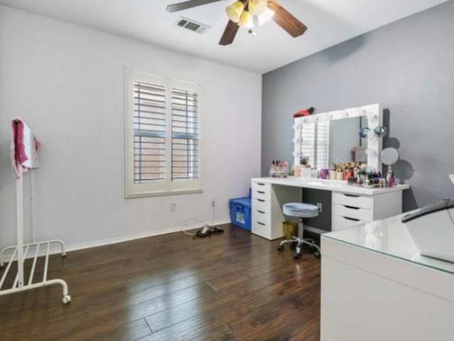 Private 1st floor 1 bd 1 bath