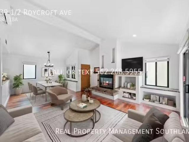 Private 2 Bedroom Apartment in Belmont Heights! 239 1/2 Roycr.