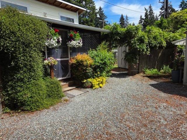 Privatequaint studio_style cottage near Puyallup