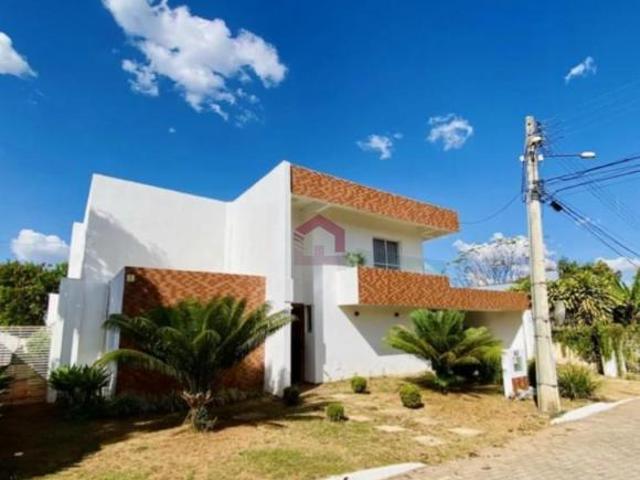 PRIVÊ LAGO SUL CASA ALTO PADRÃO 4 SUÍTES LAZER COMPLETO JARDIM BOTÂNICO