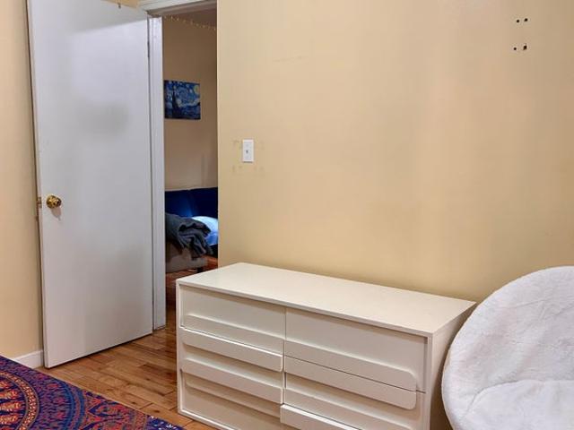 PRIVET ROOM FOR RENT “FEMALE preferred”