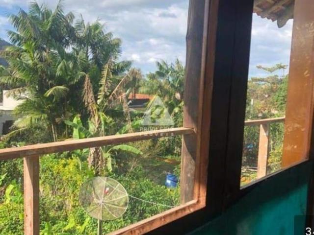 Privilégio Imóveis vende Casa Sobrado na Praia da Lagoinha em Ubatuba/SP. Excelente investimento par