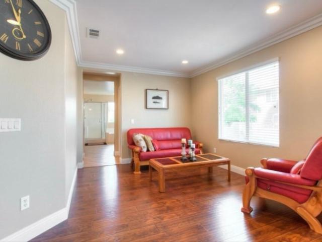 Priavate master for rent