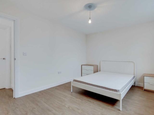 Price £831 pw Available 25/07/2026 Furnished