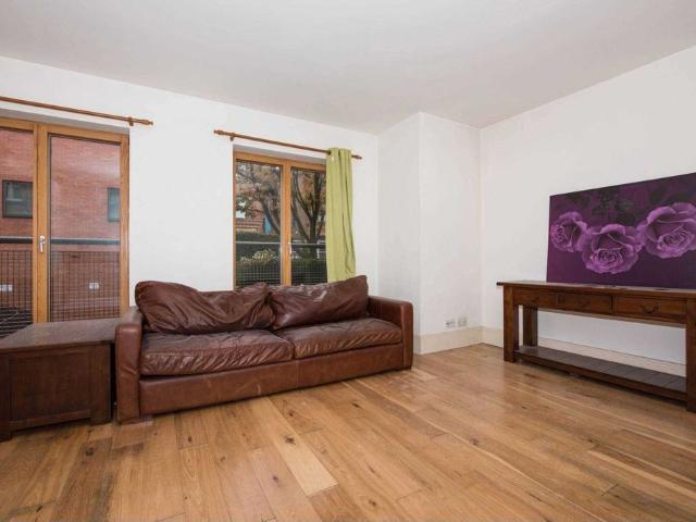 Price £1,000 pcm Available Now Furnished
