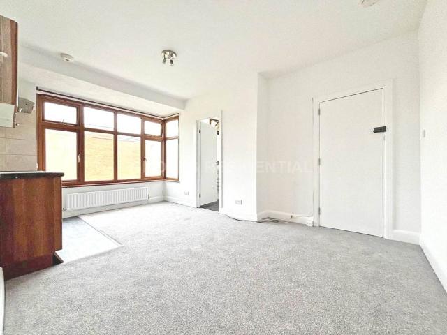 Price £1,150 pcm Available Now Unfurnished