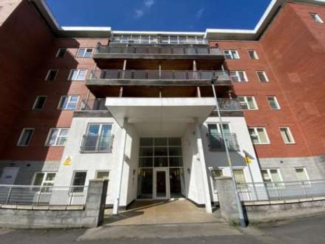 Price £1,100 pcm Under Offer