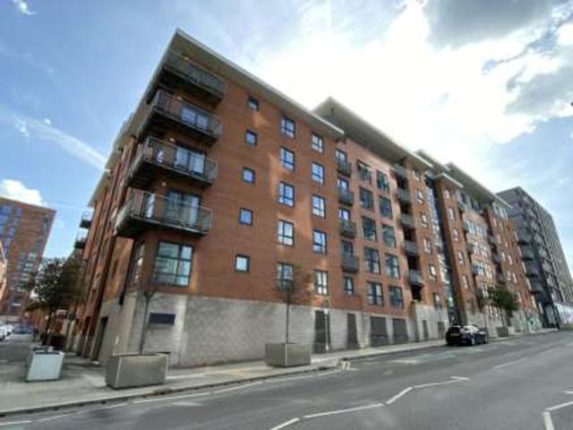 Price £1,350 pcm Under Offer