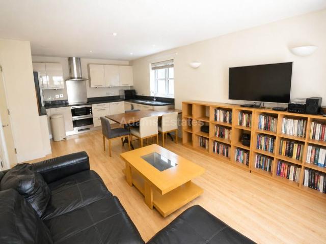 Price £1,450 pcm Available 05/10/2026 Furnished
