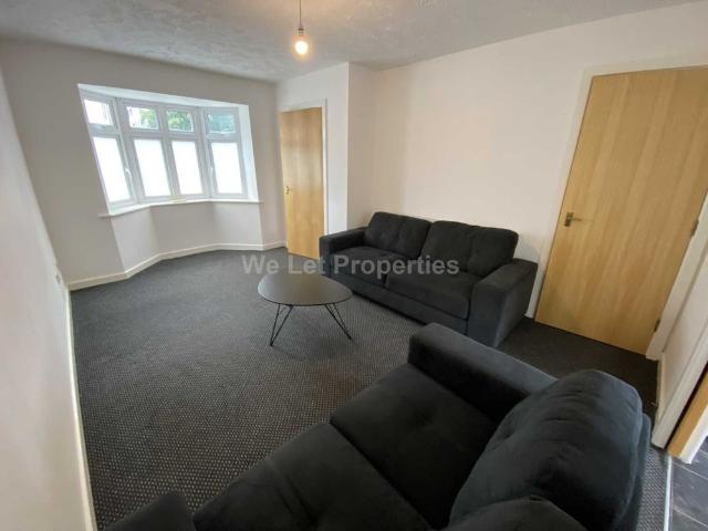 Price £2,200 pcm Available 06/08/2027 Furnished