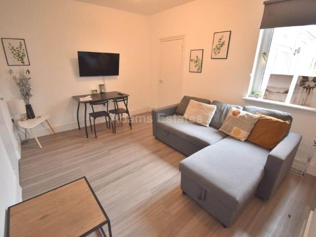 Price £2,400 pcm Available 10/08/2026 Furnished